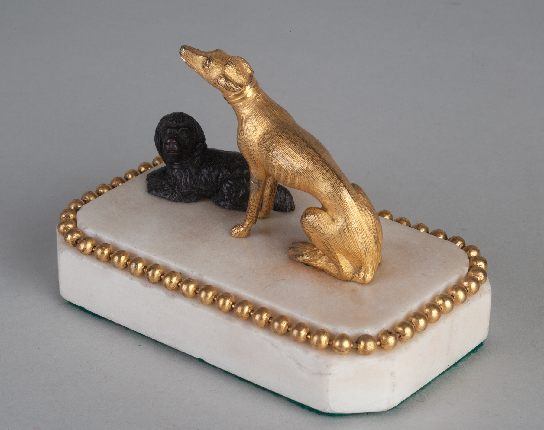 Thomas Weeks Museum Presse Papier - Walpole Antiques